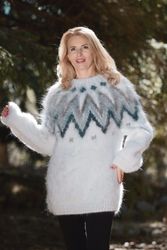 Sweatergirls | Beautiful women wearing soft, fuzzy sweaters